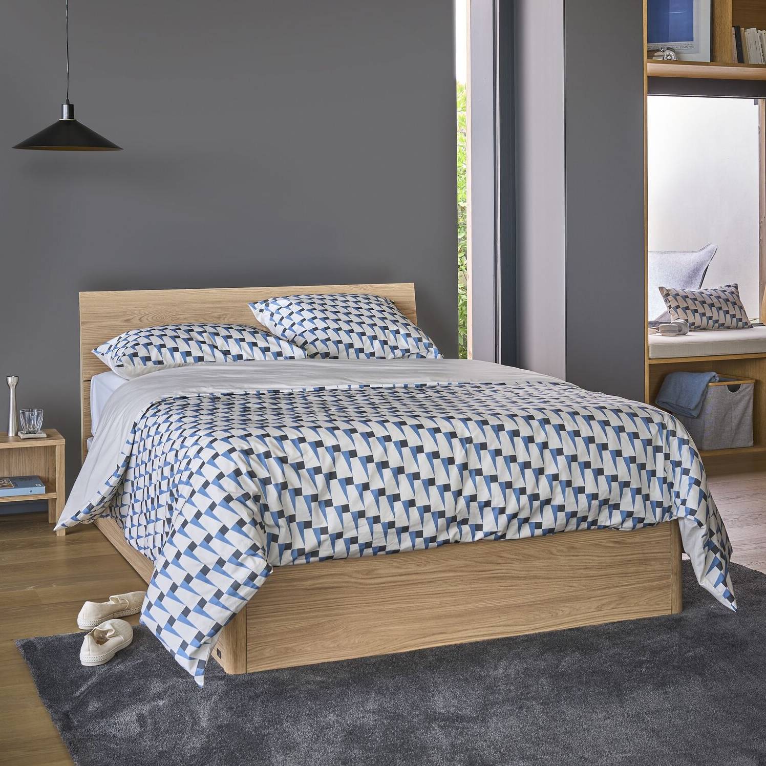 Lit coffre avec tête de lit décor bois Simon CAMIF | Greenweez